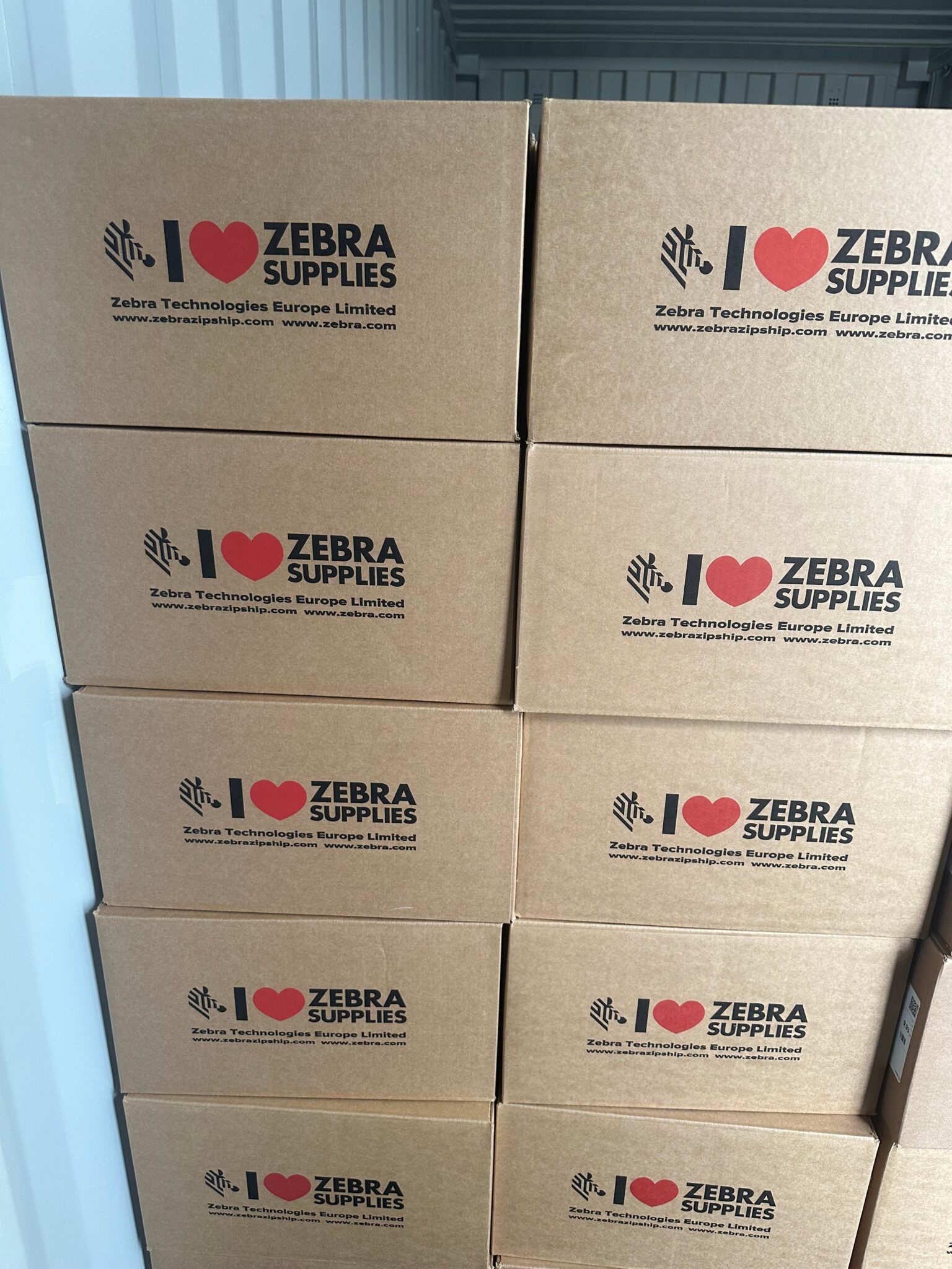 BULK LOT: 8 X PALLETS OF ZEBRA-COMPATIBLE THERMAL LABELS (400 BOXES ...